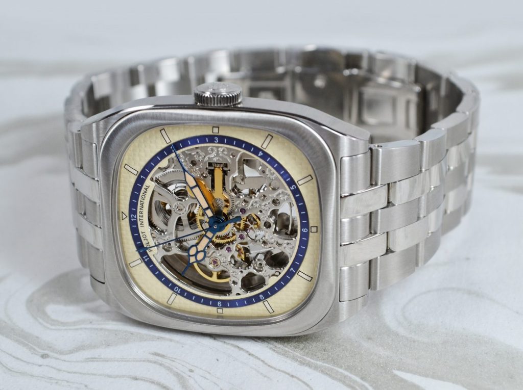 Bolshoi Masepa - Poljot International